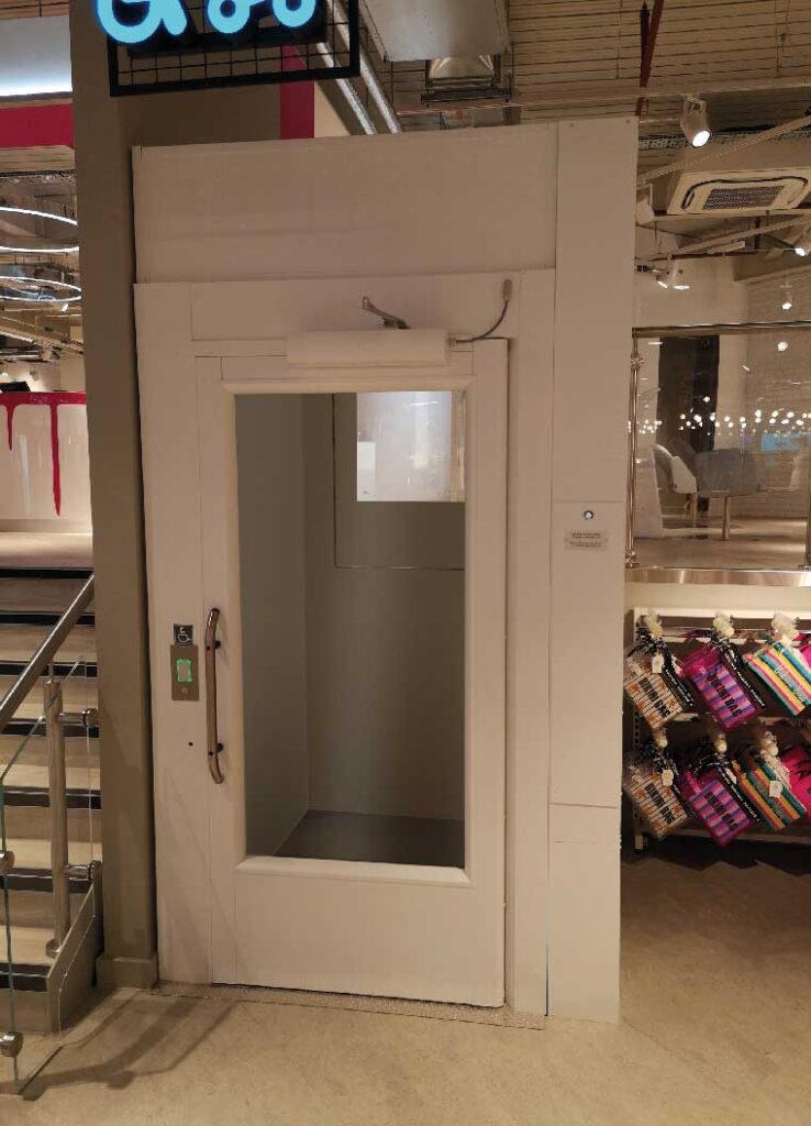 Primark - Landmark Lifts